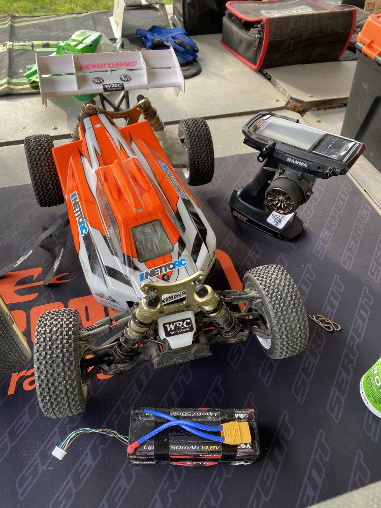 Serpent SRX8-E RTR - House of RC